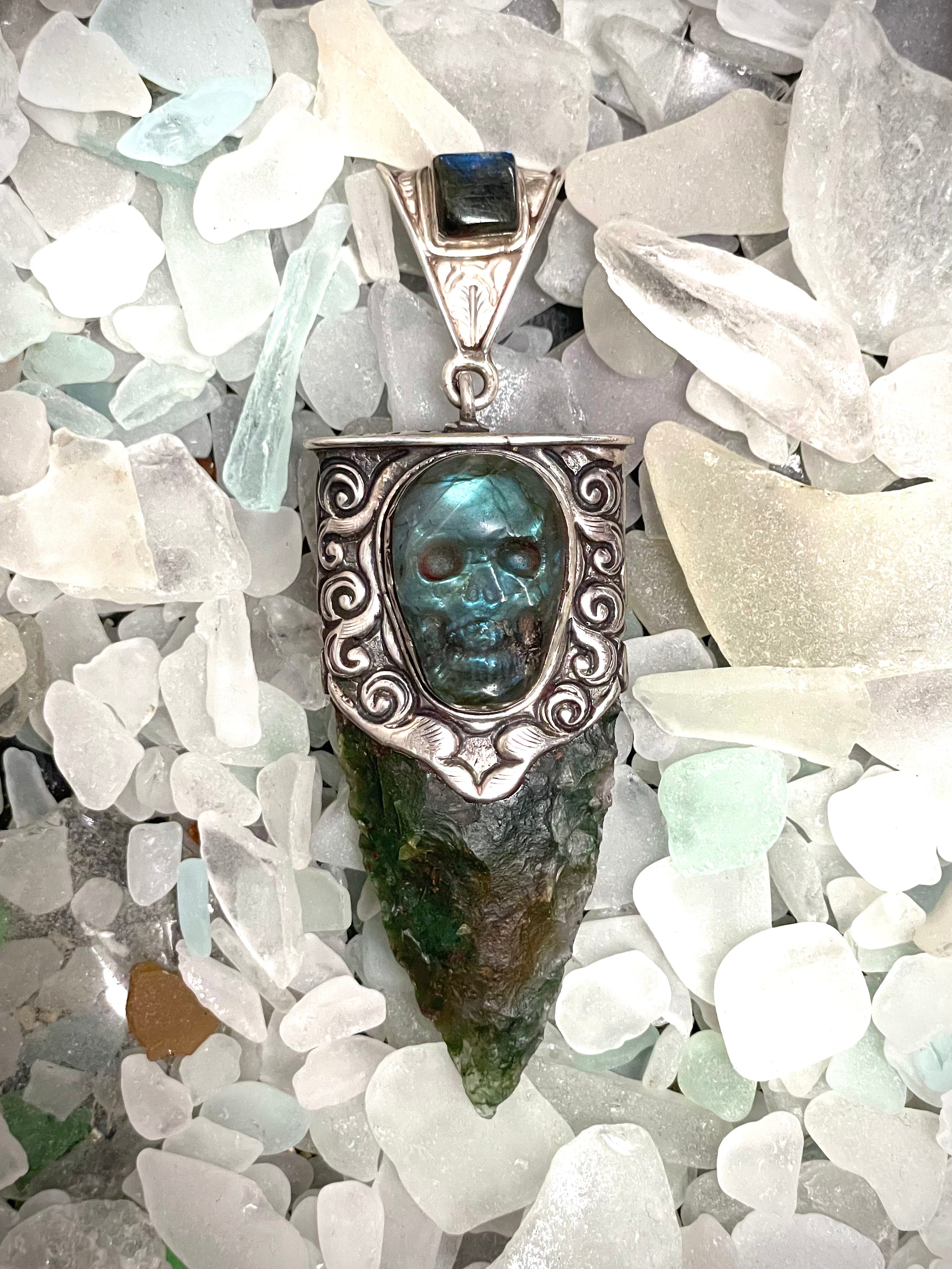 Nature’s Guardian Green Obsidian and Labradorite Pendant - Floating Lotus